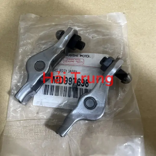 Cò mổ hút Mitsubishi Triton chính hãng MD997698