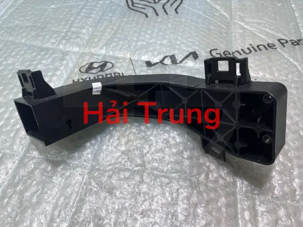 Phe cài đèn pha Hyundai Elantra 2022-2024 chính hãng 64117AA000